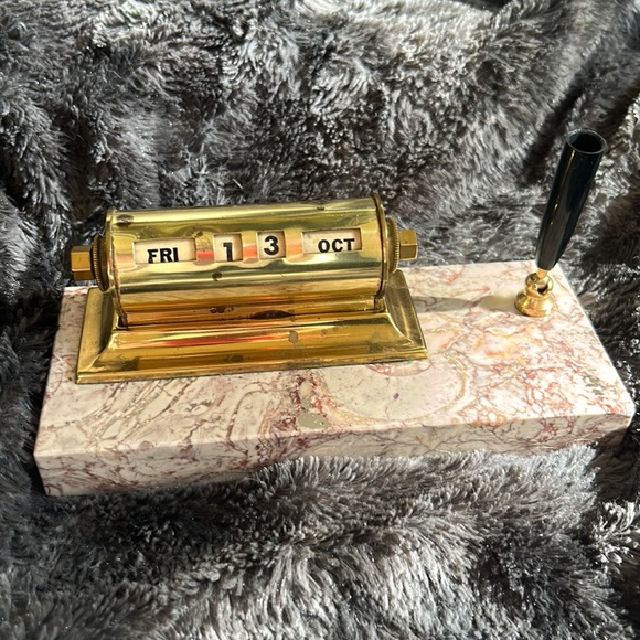 Accents | Vintage Marble Calendar | Poshmark